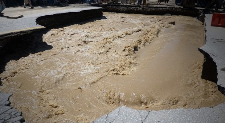 Pakistan’s infrastructure damage hits Rs307 billion as floods destroy ...